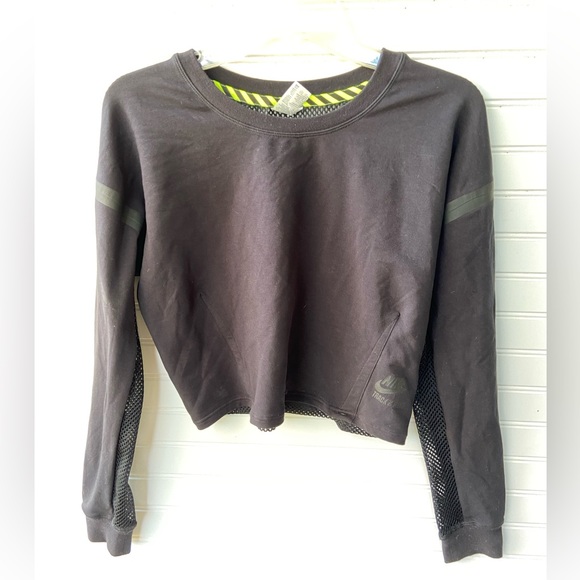 Nike | Tops | Nike Track Field Sheer Back Crop Long Sleeve Tee Top ...
